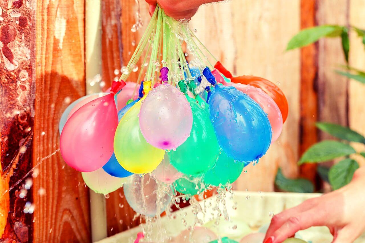 Water Balloon Toss Game Rules And How To Play Group Games 101